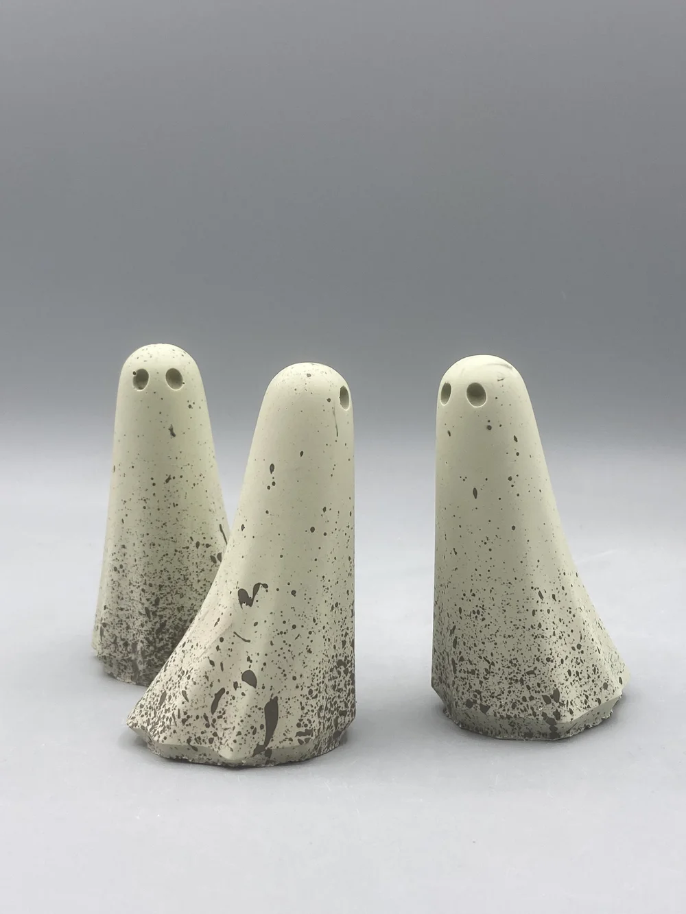 The Egg Collector / Linnet — The York Ghost Merchants