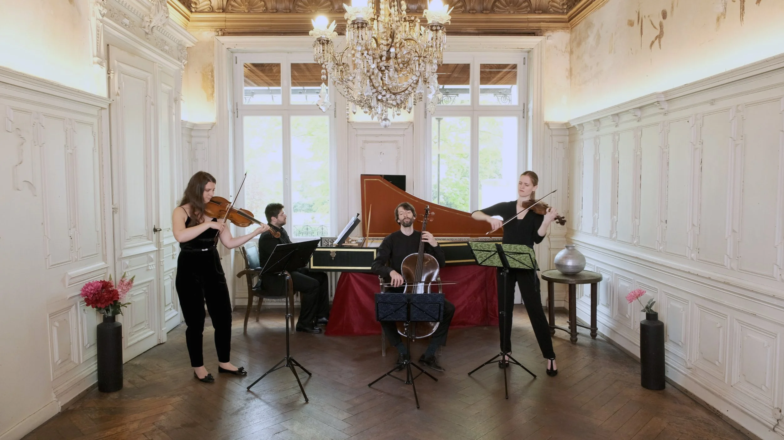 Ensemble Salon violet — Francesca Venturi Ferriolo