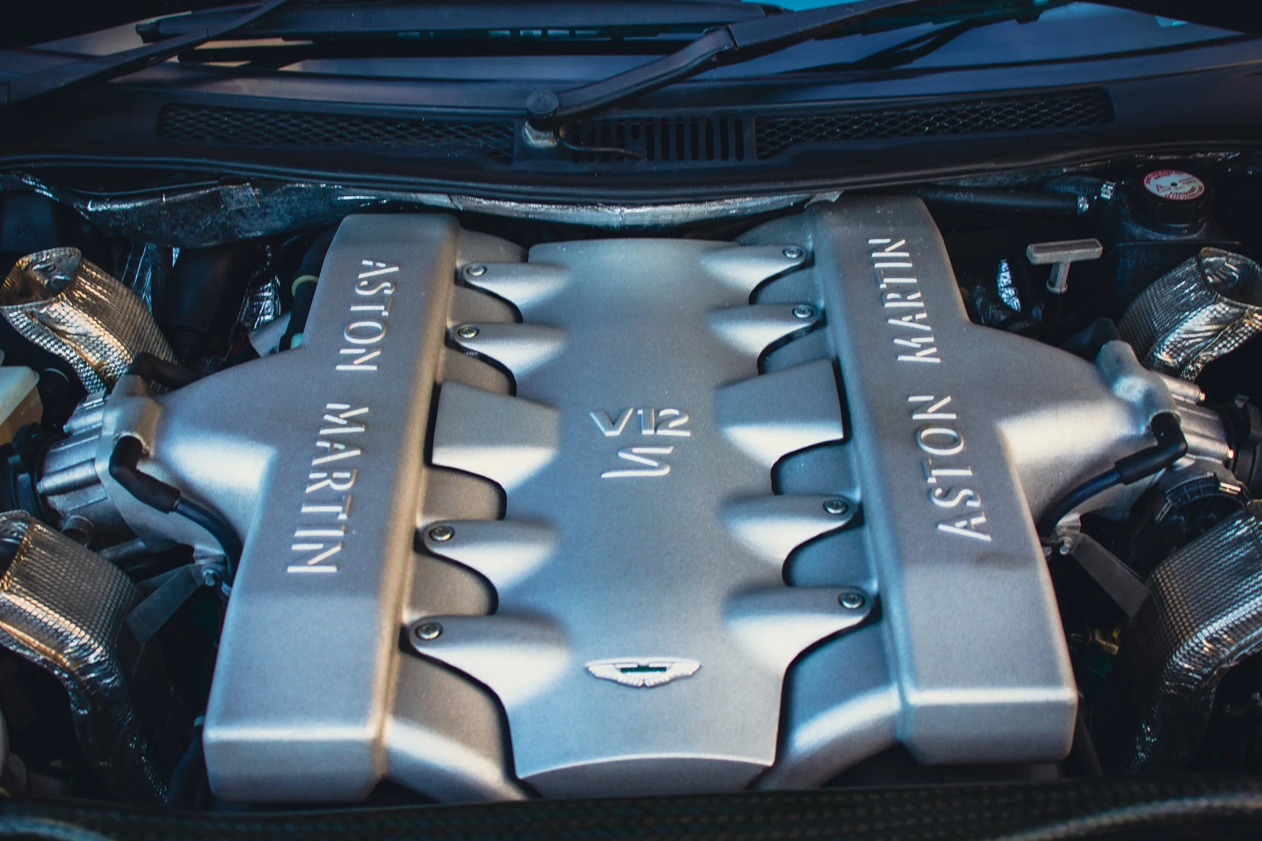 Aston Martin Vanquish Engine
