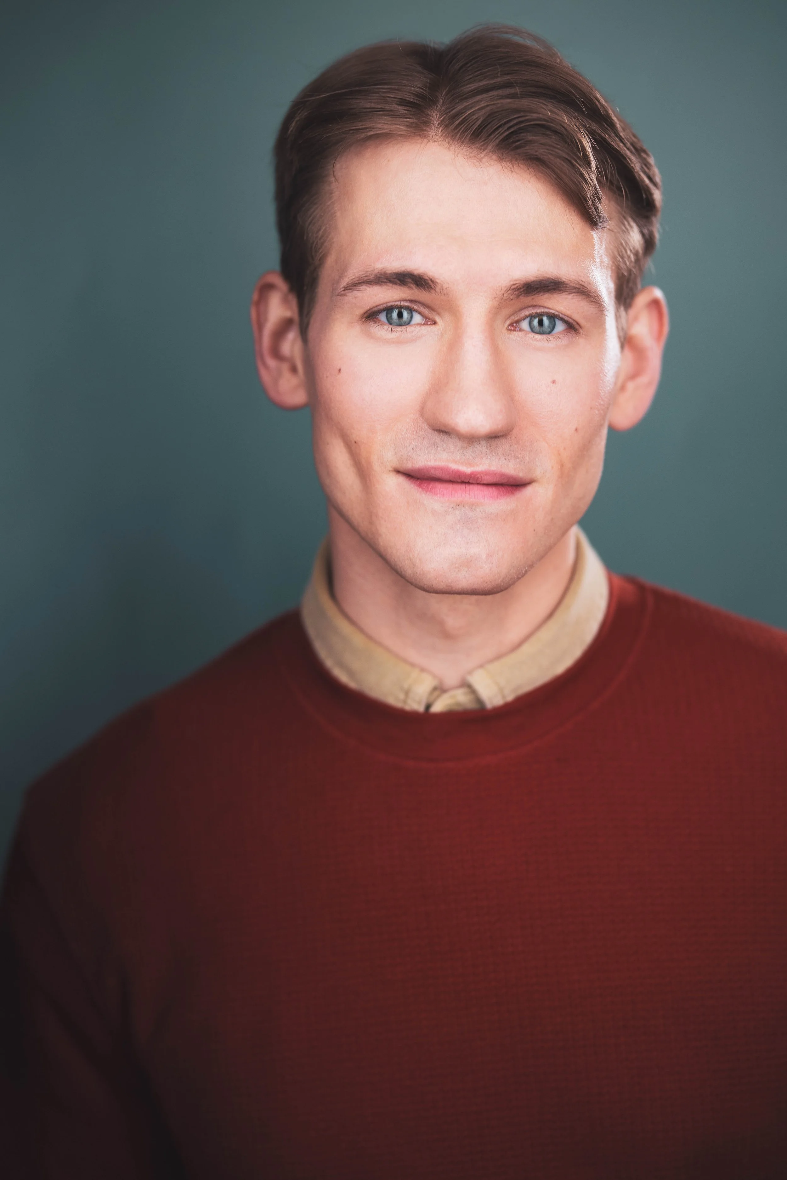 HEADSHOTS — THOM HENKE