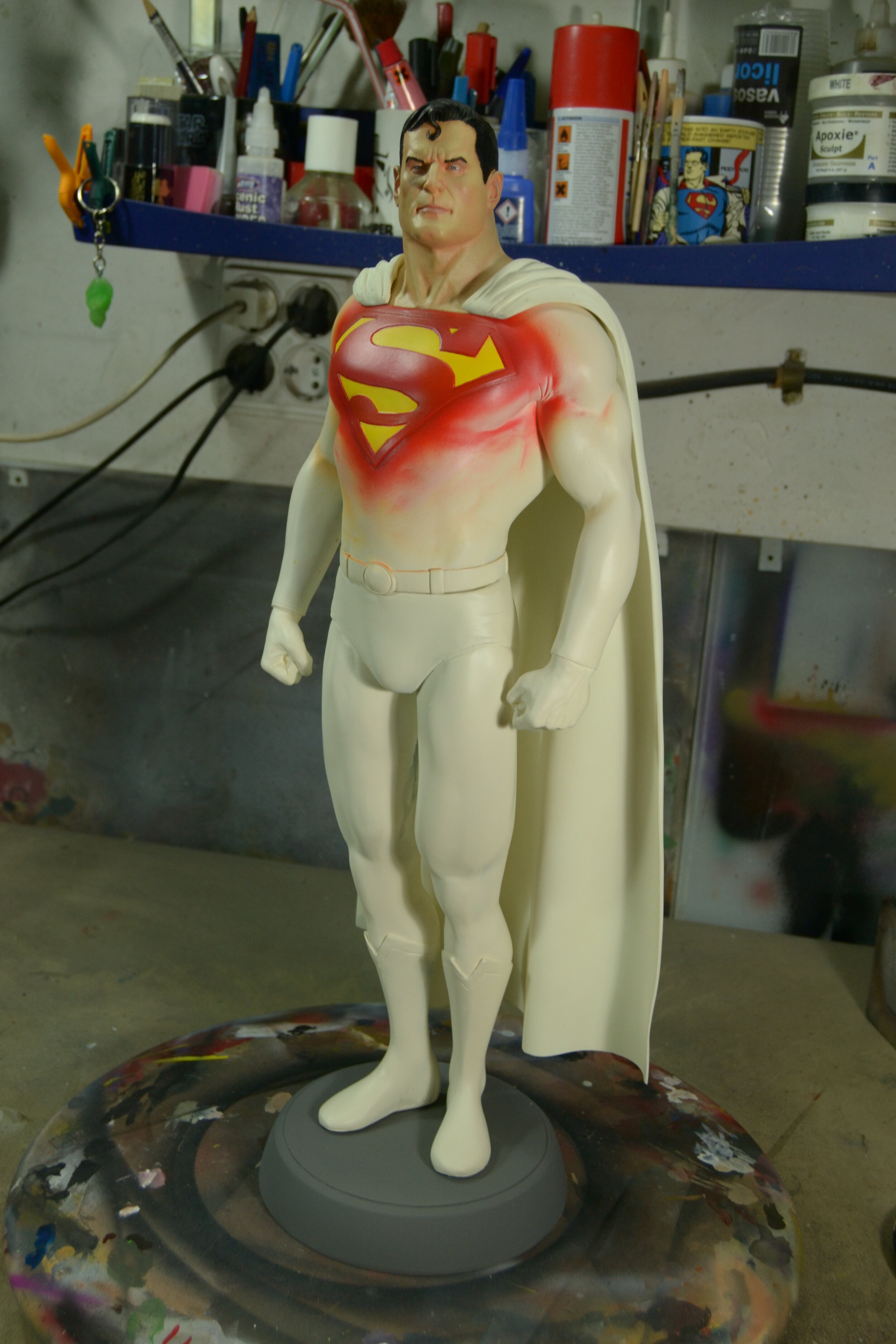 Superman Alex Ross statue — UN MUNDO A OTRA ESCALA