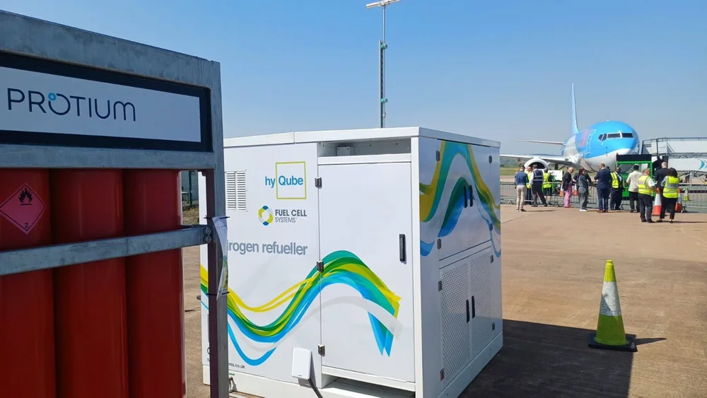 TUI Flight Turnaround Powered by Hydrogen — Fuel Cell Systems