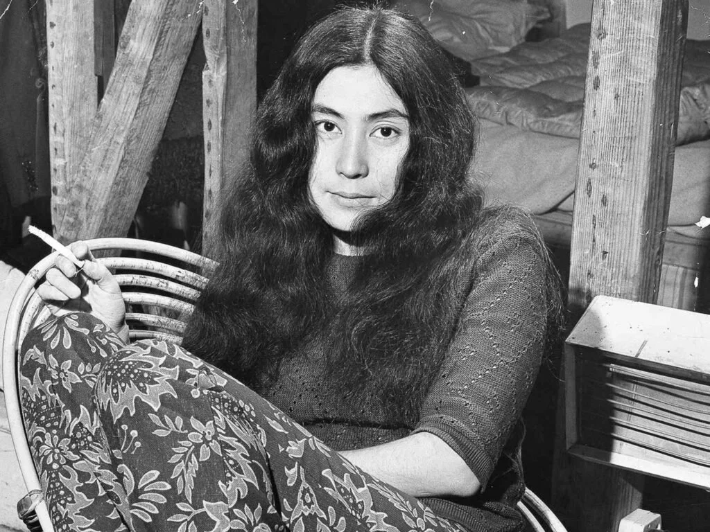 Japan Nakama : Yoko Ono’s Art: Interweaving Japanese and American ...