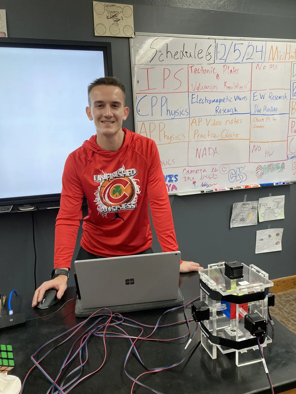 Physics Teacher Demonstrates His Own Engineering Project For Students ...