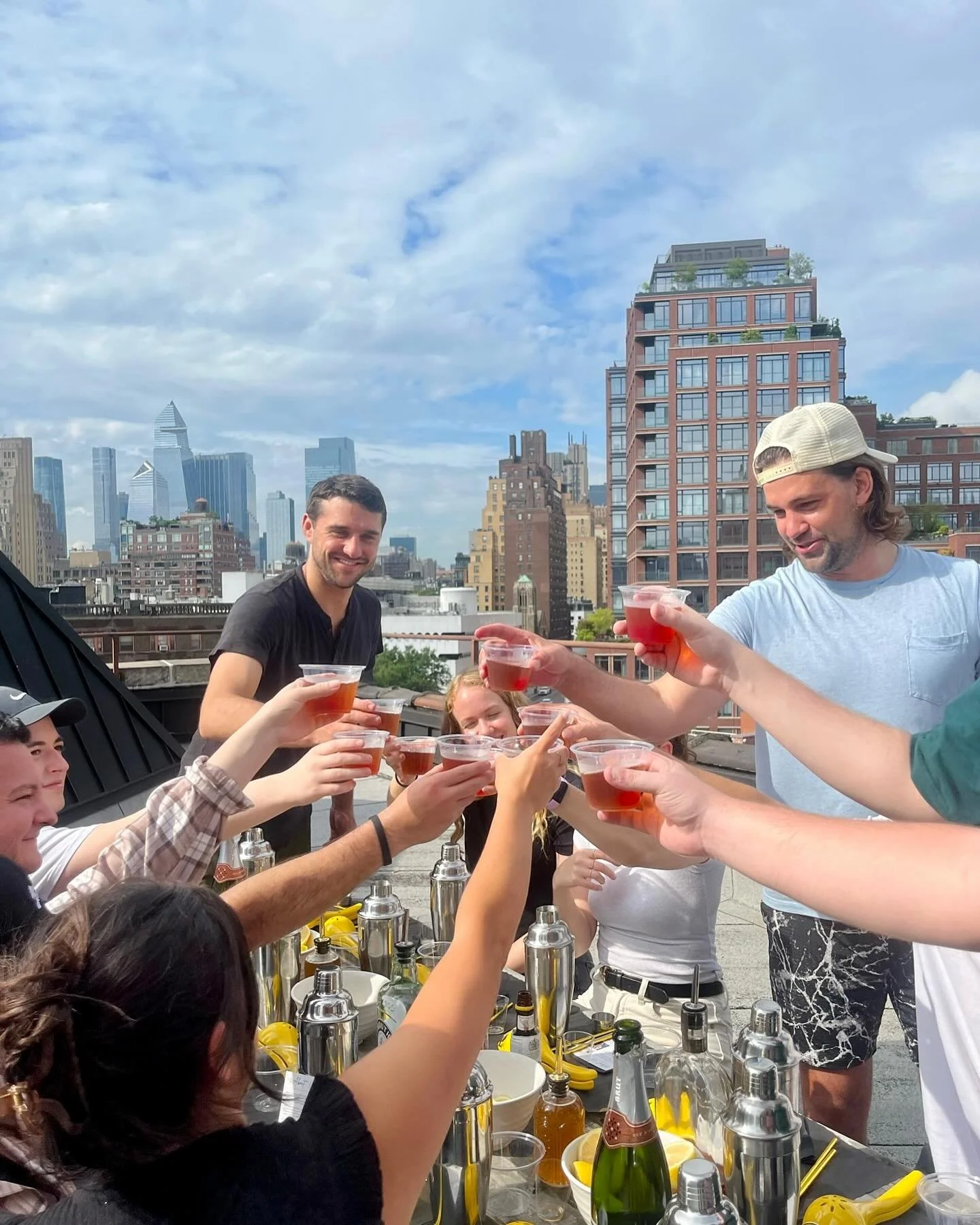 Mobile Cocktail Classes | BarBees Bartending