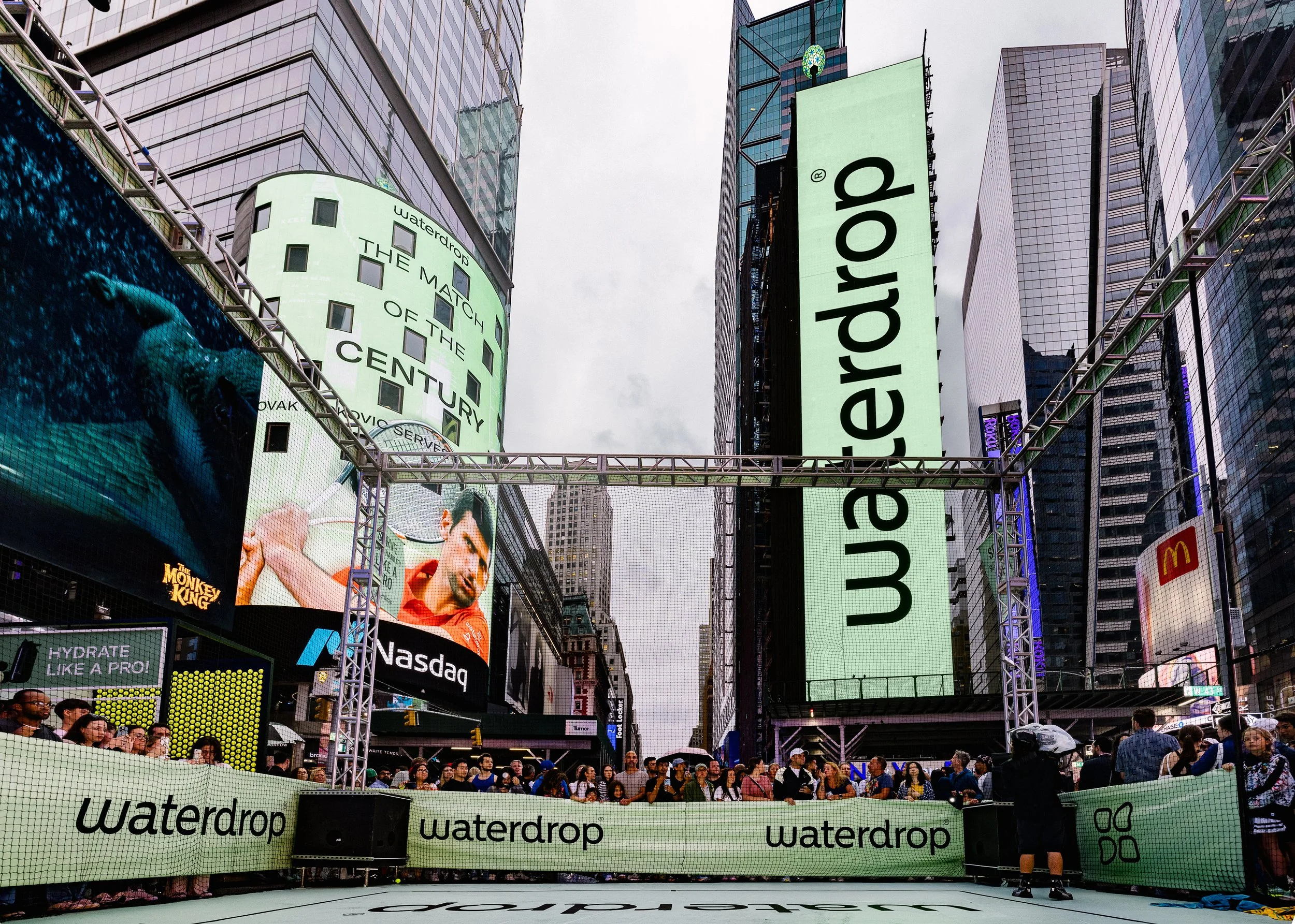 waterdrop Times Square — IDEKO