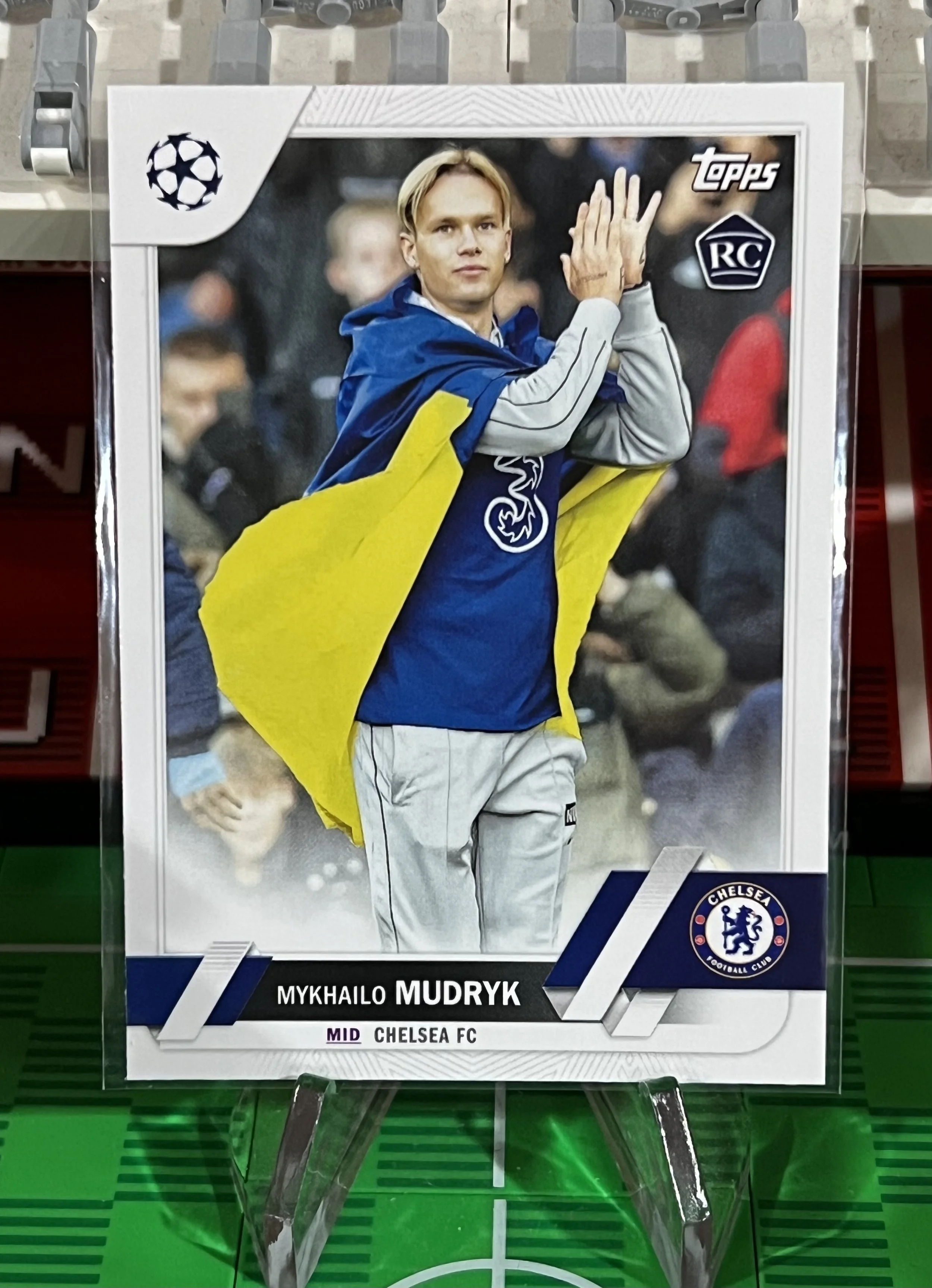 Mykhailo Mudryk Rookie Card - Autonomously Driving