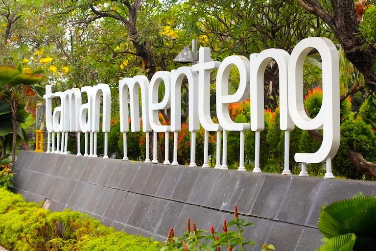Green Spaces in Jakarta #2 - Taman Menteng — A Journey Bespoke