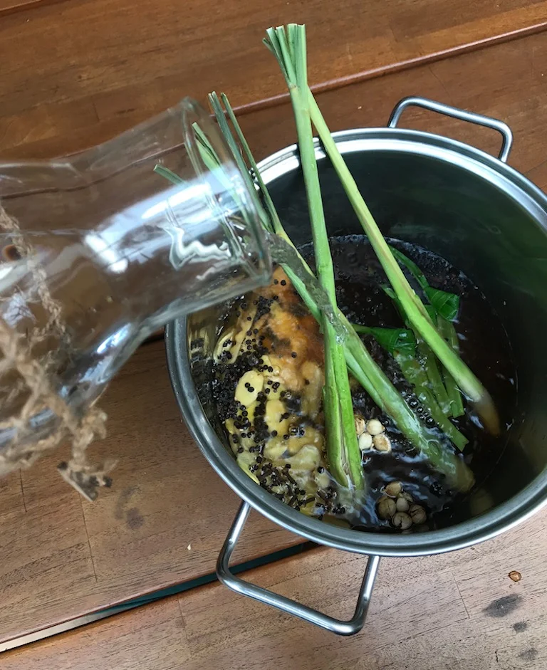 How to Make Authentic Indonesian Ginger Tea - Wedang Jahe — A Journey ...