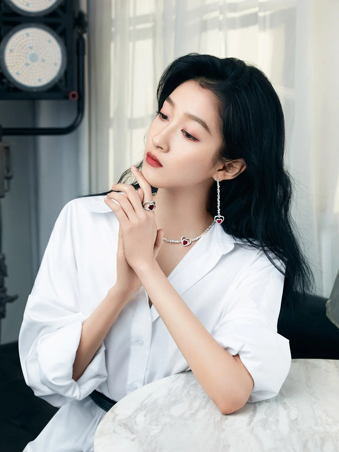 乐享自在，爱你所爱丨FRED斐登携手中国PRETTY WOMAN代言人关晓彤演绎全新珠宝系列 — Amazedaily