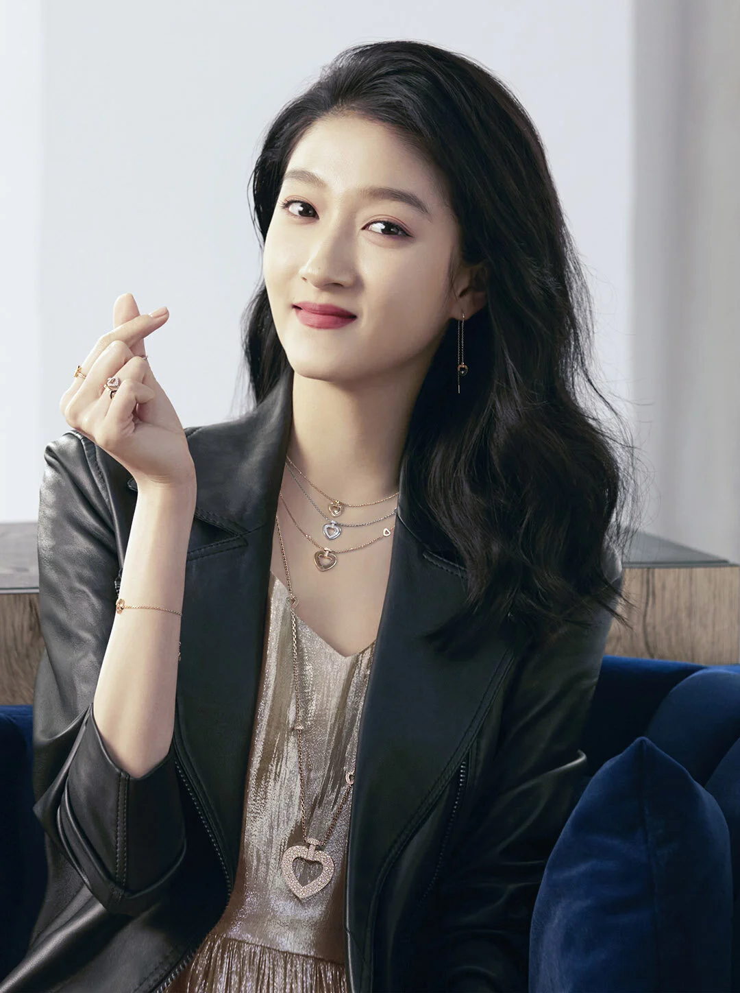 乐享自在，爱你所爱丨FRED斐登携手中国PRETTY WOMAN代言人关晓彤演绎全新珠宝系列 — Amazedaily