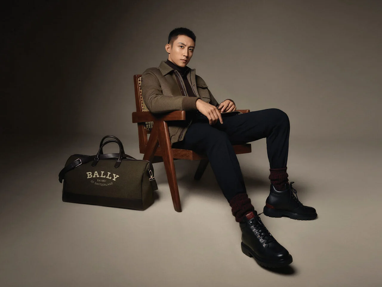 BALLY 宣布演员黄景瑜担任全球品牌代言人 — Amazedaily