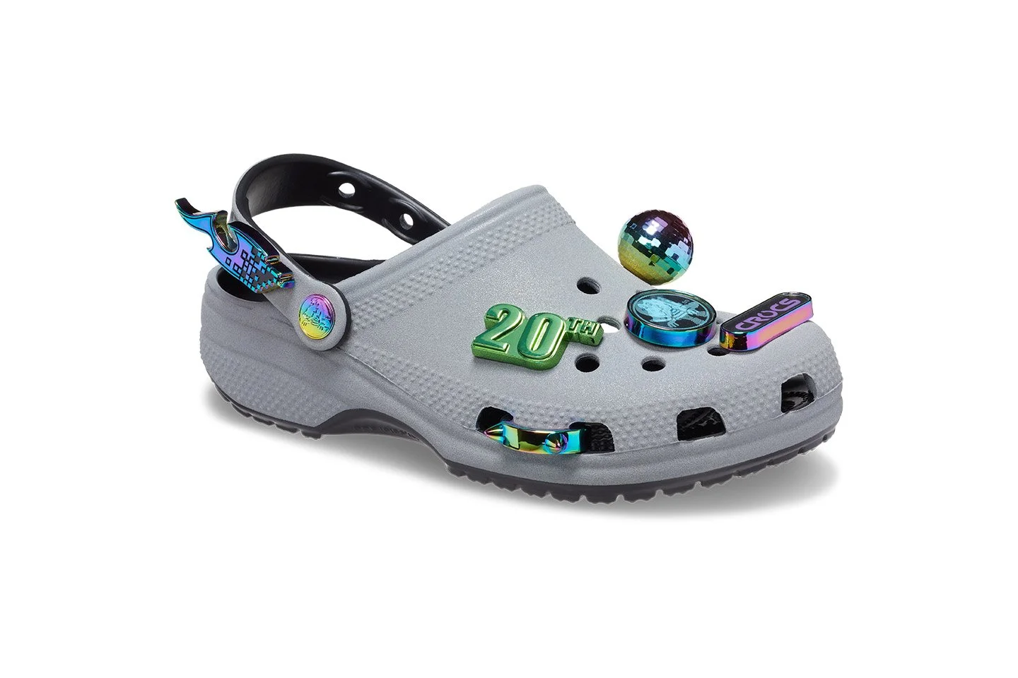 Crocs迎来20周年品牌纪念日，并开启2022年度"Croctober" 生日月活动 — Amazedaily