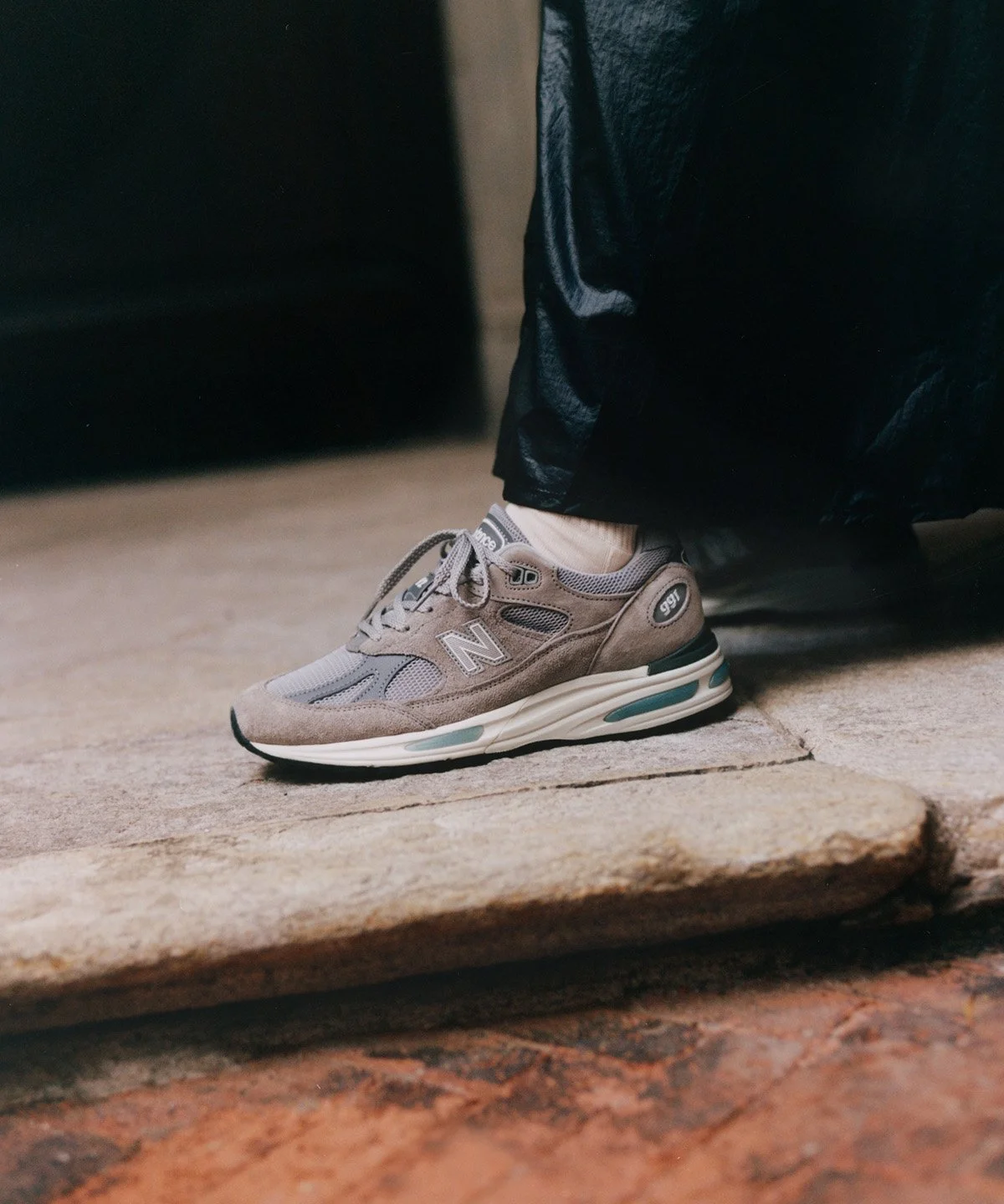 New Balance发布全新MADE in UK 991v2，携手Massimo Bottura演绎品牌宣传片 — Amazedaily