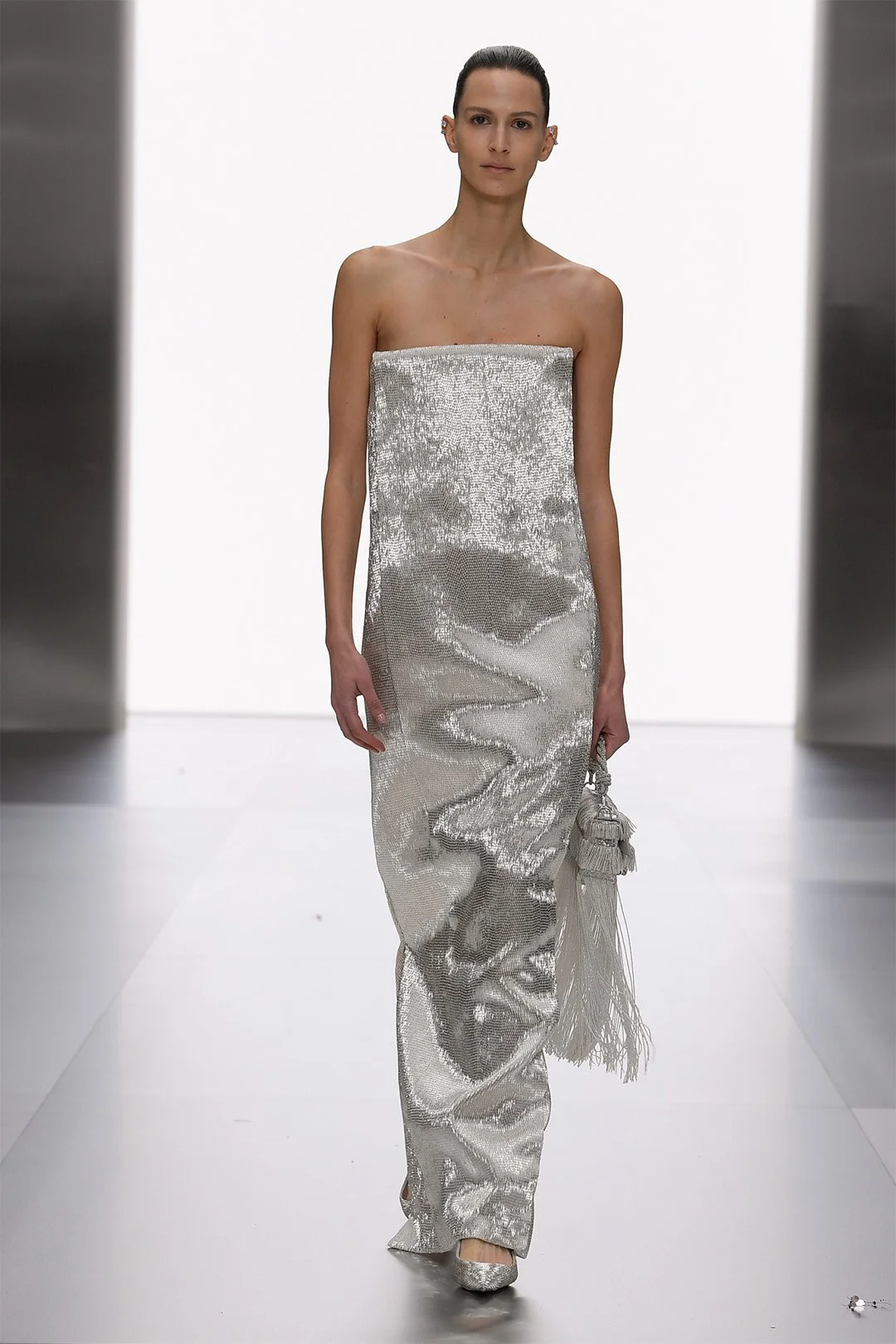 FENDI 2024春夏高级定制时装秀发布 — Amazedaily