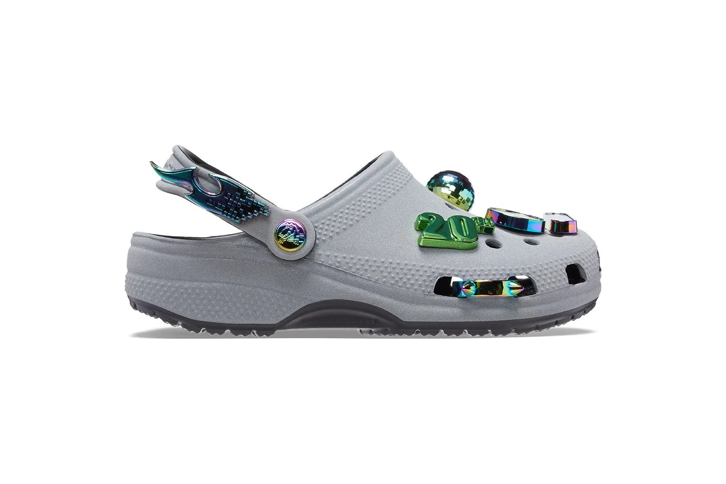 Crocs迎来20周年品牌纪念日，并开启2022年度"Croctober" 生日月活动 — Amazedaily