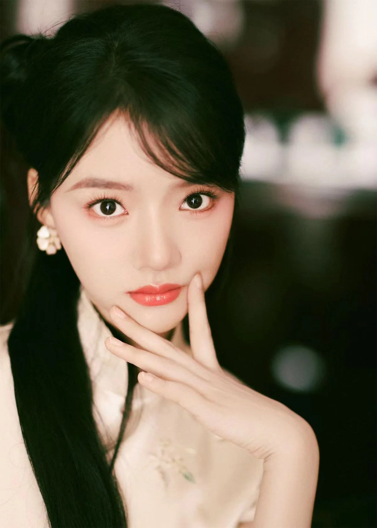 演员任敏佩戴Chopard萧邦珠宝臻品出席活动 — Amazedaily