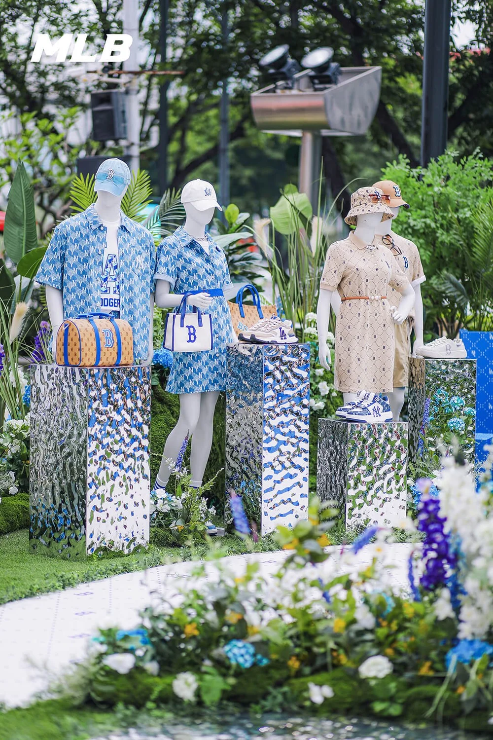 MLB品牌MONOLAND老花漫境沉浸展广州站，潮奢新风席卷广州 — Amazedaily