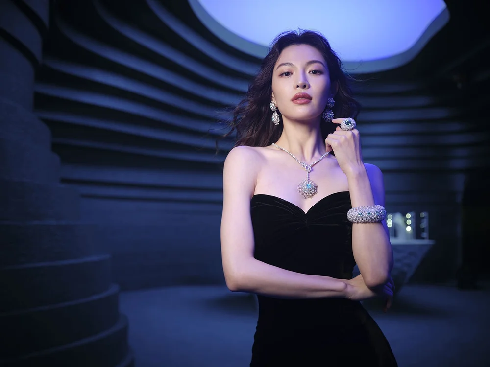 蒂芙尼于上海发布2023 Blue Book高级珠宝系列Out of the Blue 幻海秘境秋季新作，群星亮相共享璀璨时刻 ...