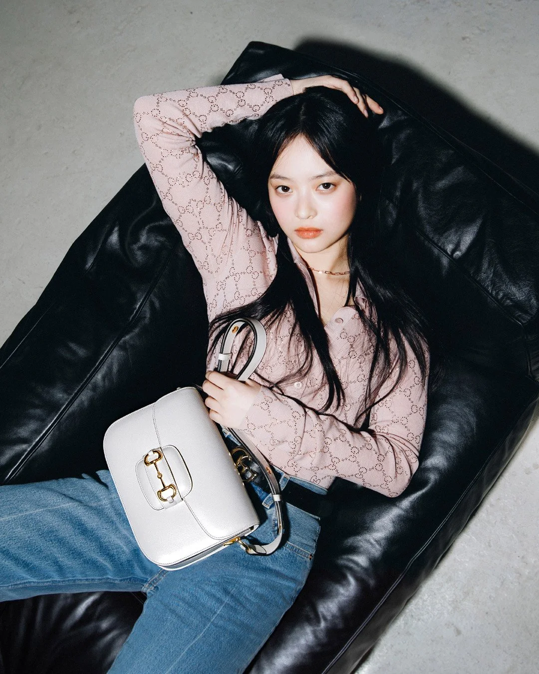 古驰携手HANNI呈献全新形象大片，穿梭于首尔摩登都会 — Amazedaily