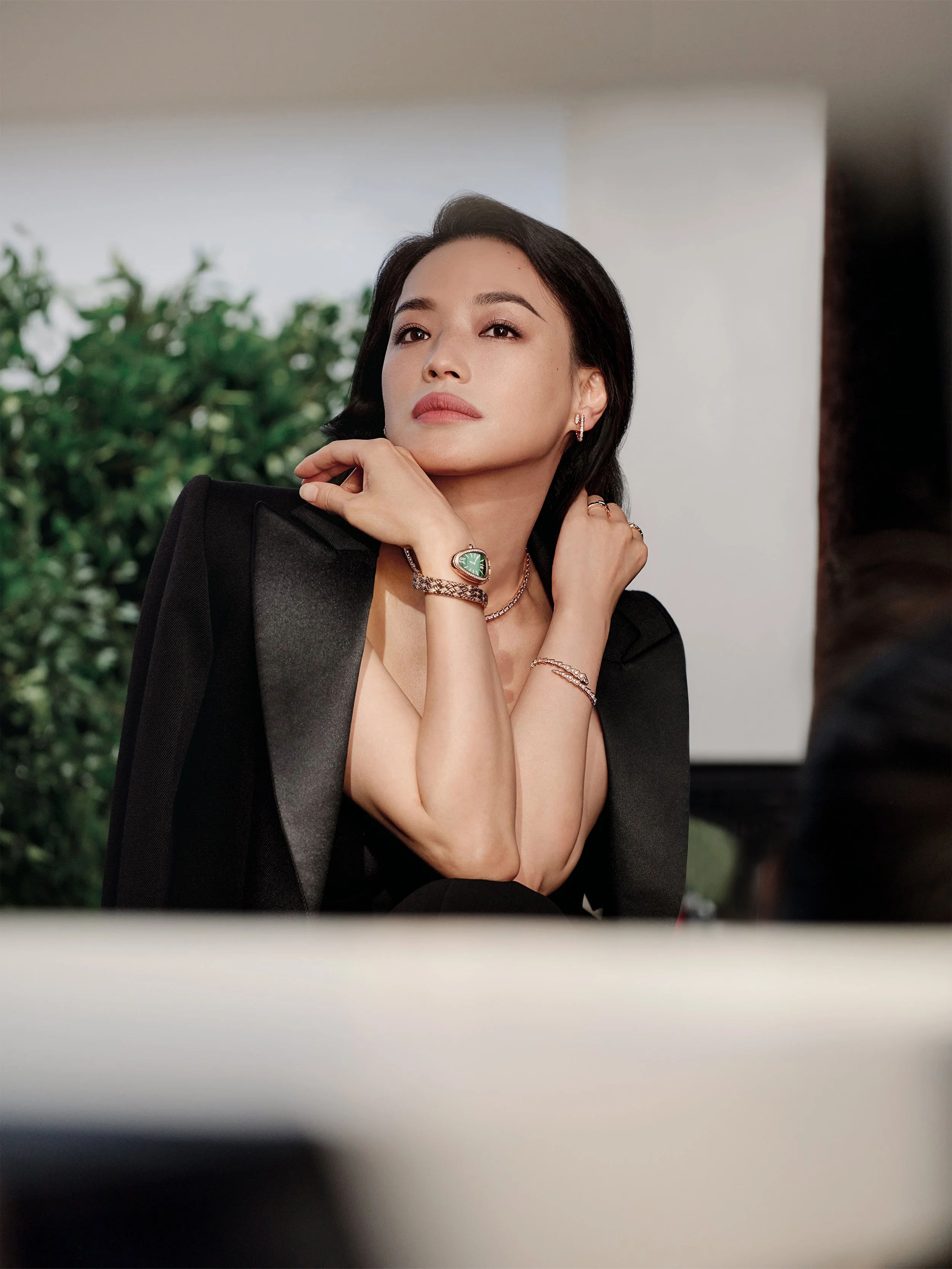 舒淇优雅亮相BVLGARI宝格丽全新广告大片，魅力演绎Serpenti系列珠宝 — Amazedaily