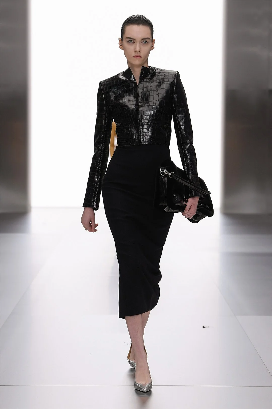 FENDI 2024春夏高级定制时装秀发布 — Amazedaily