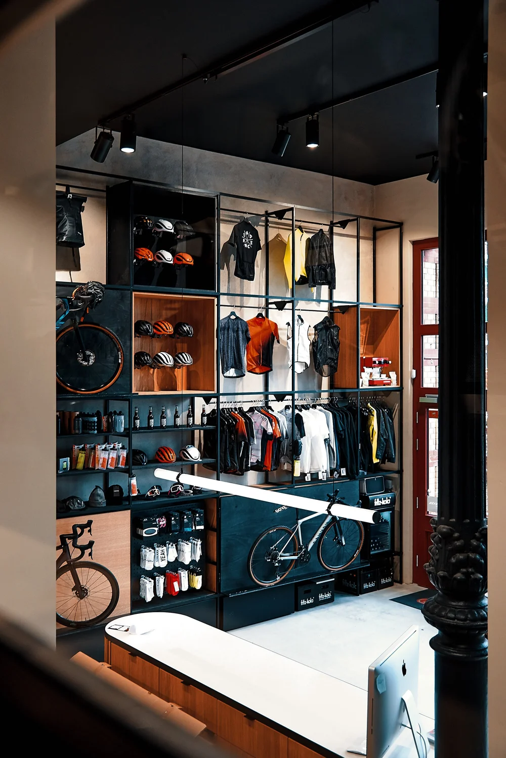 RAD SHOP HAMBURG — RAD RACE