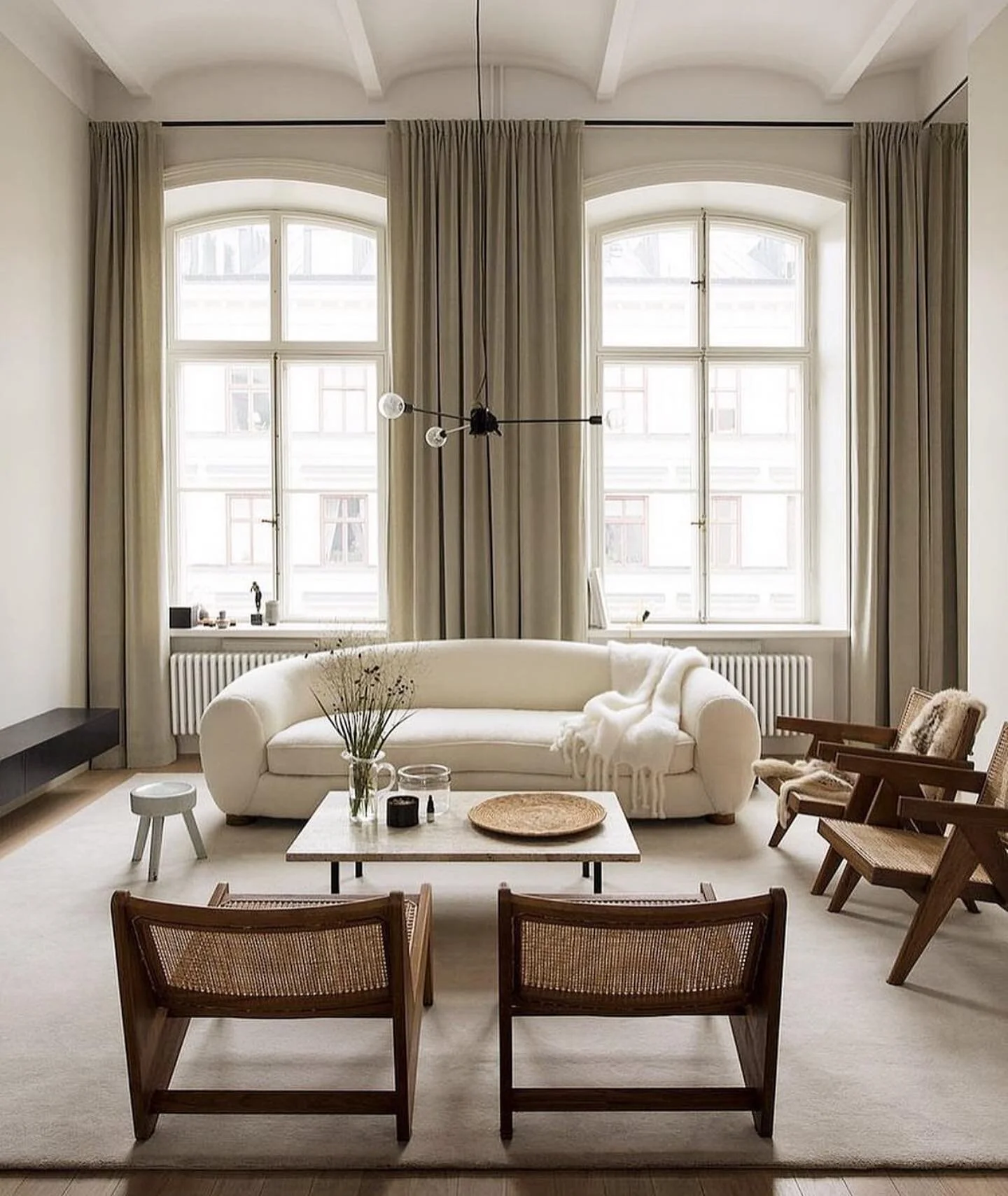 Decor No5 provides a tailored furniture rental home staging service to ...