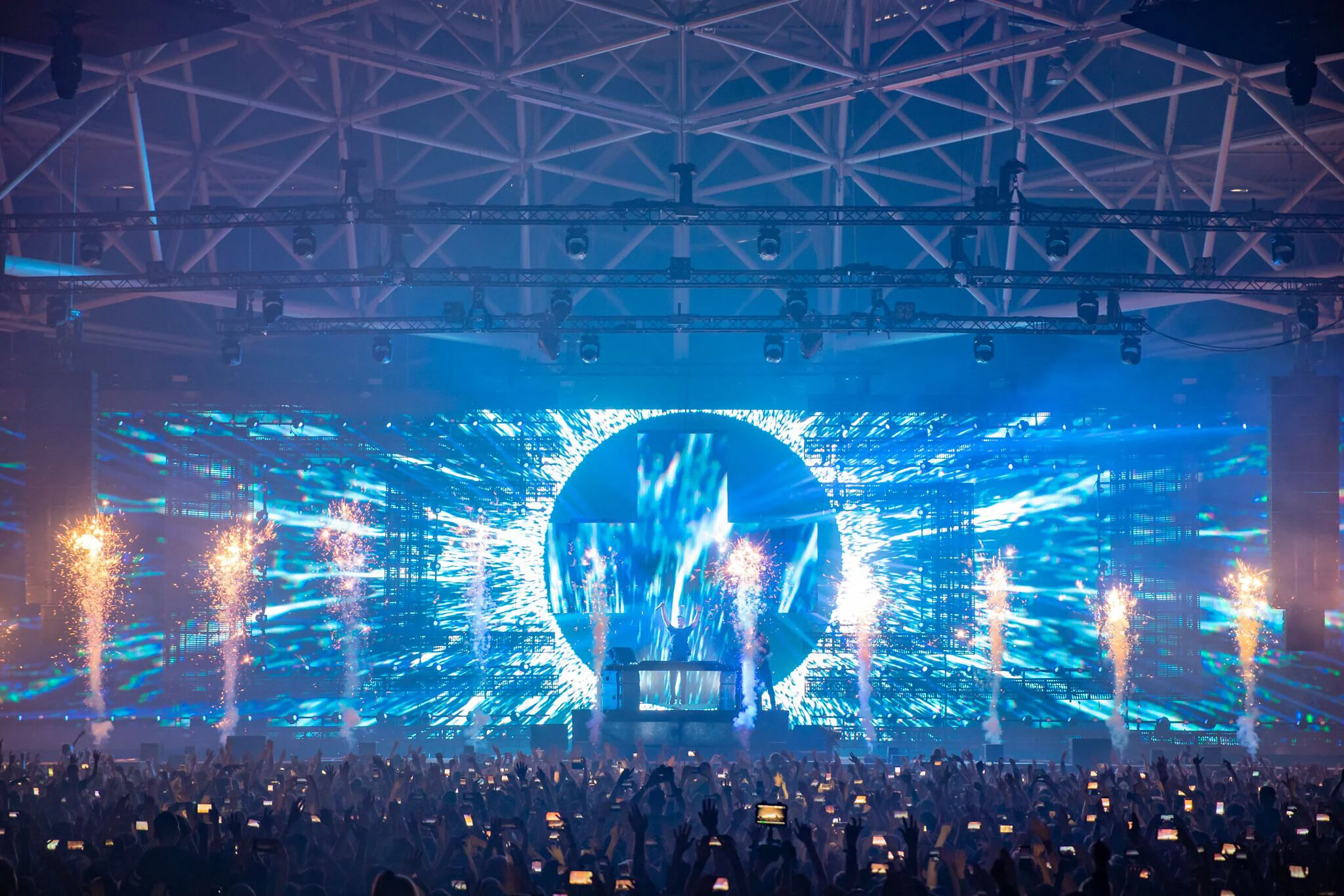 OMBRA DESIGN — ANIMA - Martin Garrix Tour Visuals