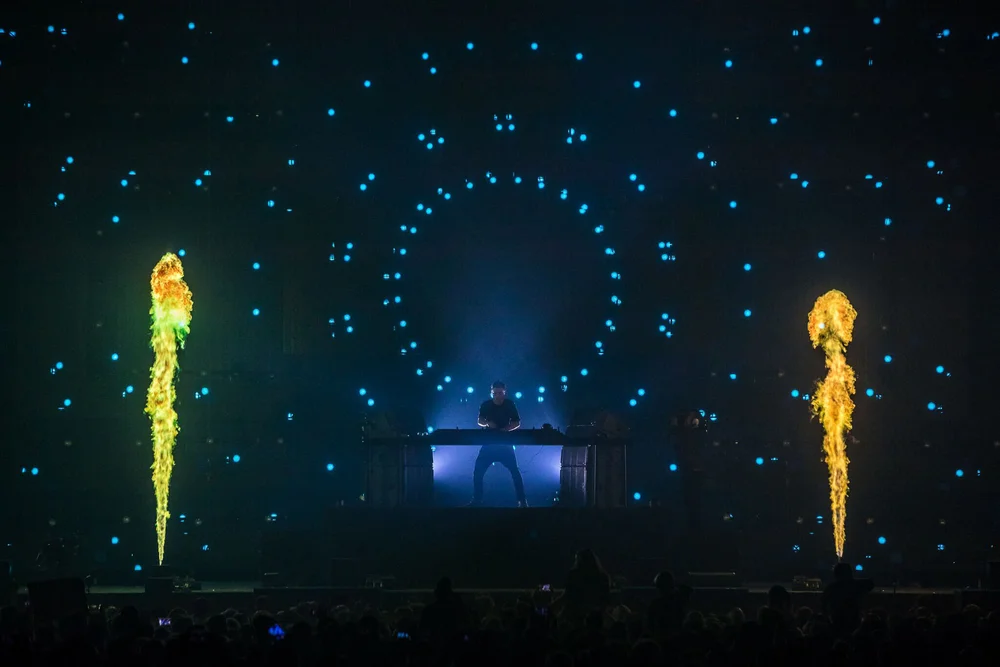 OMBRA DESIGN — ANIMA - Martin Garrix Tour Visuals