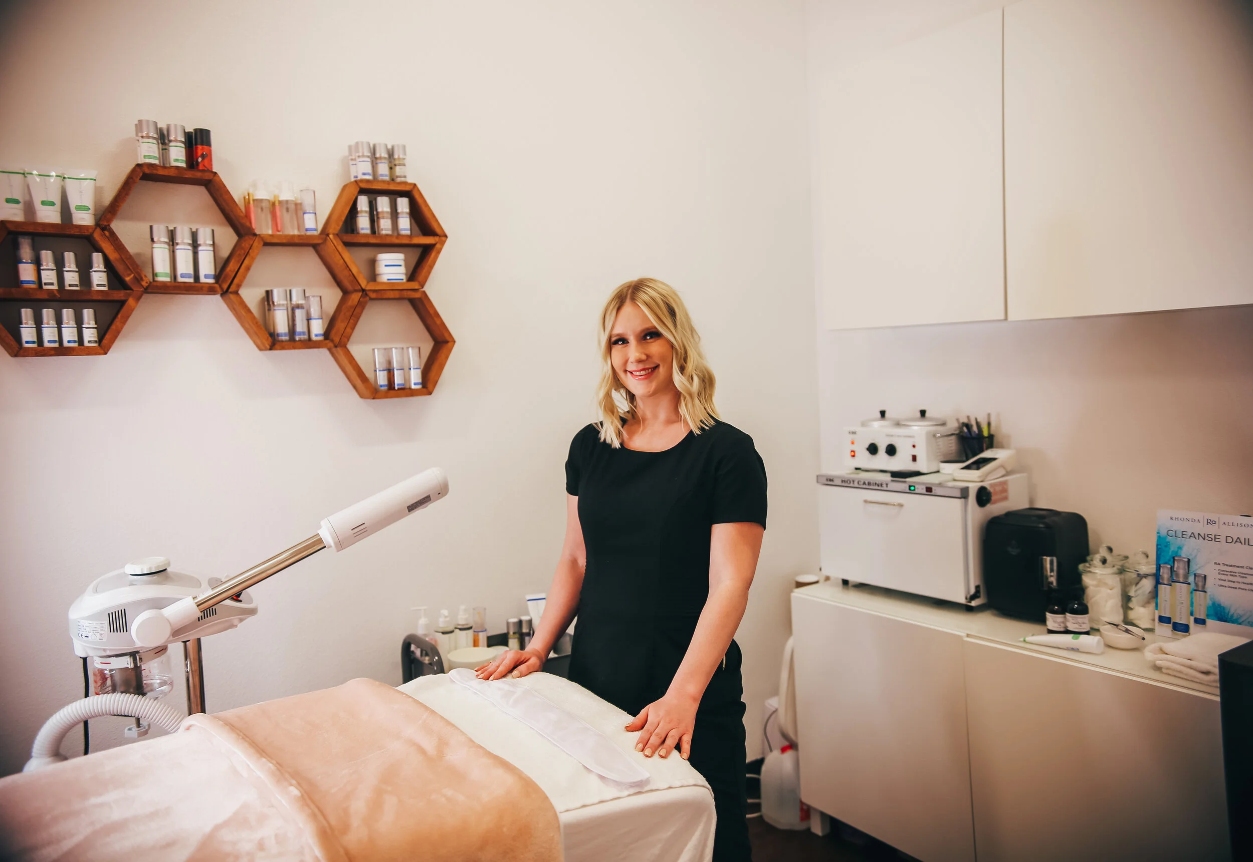 Services — The Blonde Aesthetician