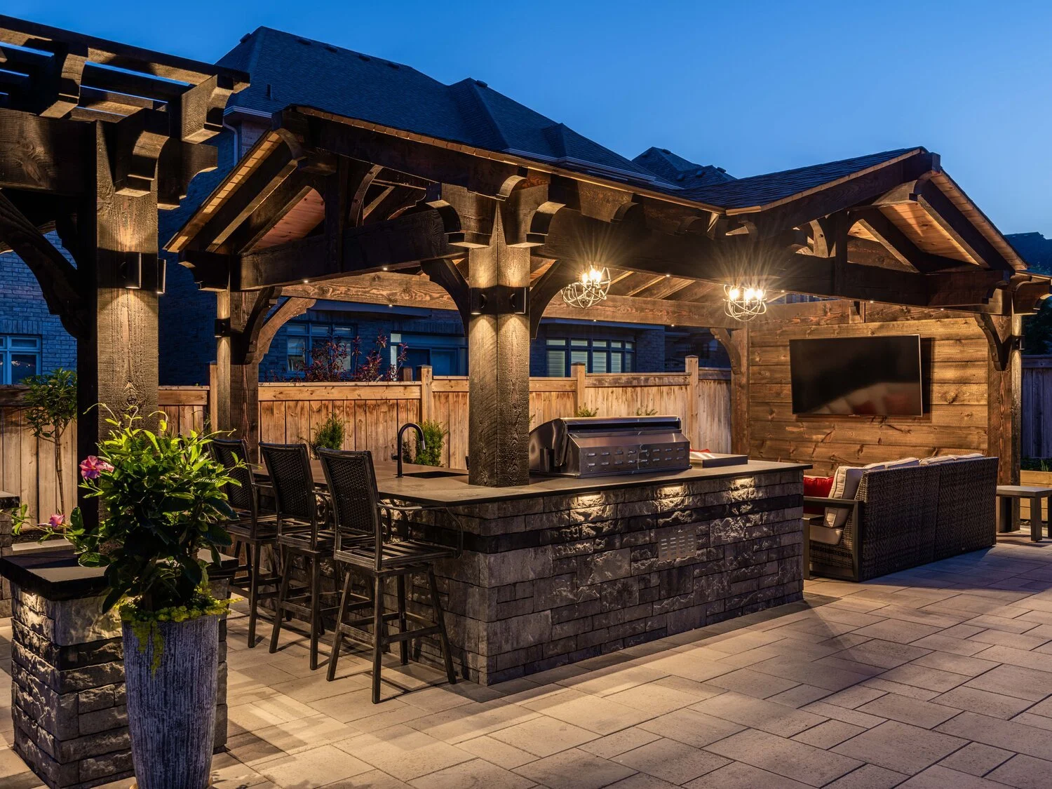 Halton Landscape | Award Winning Luxury Landscape & Pools | 17+ Years ...