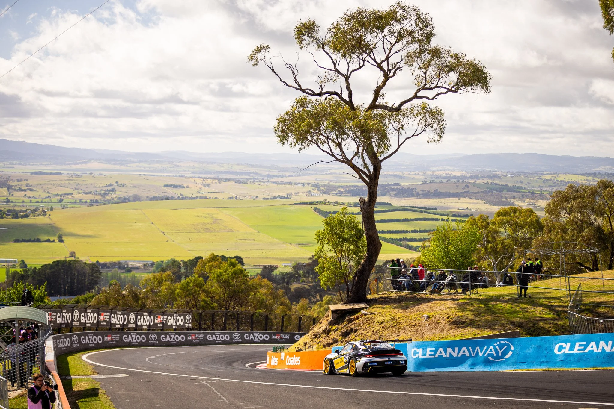 Harri Jones | Racing Driver