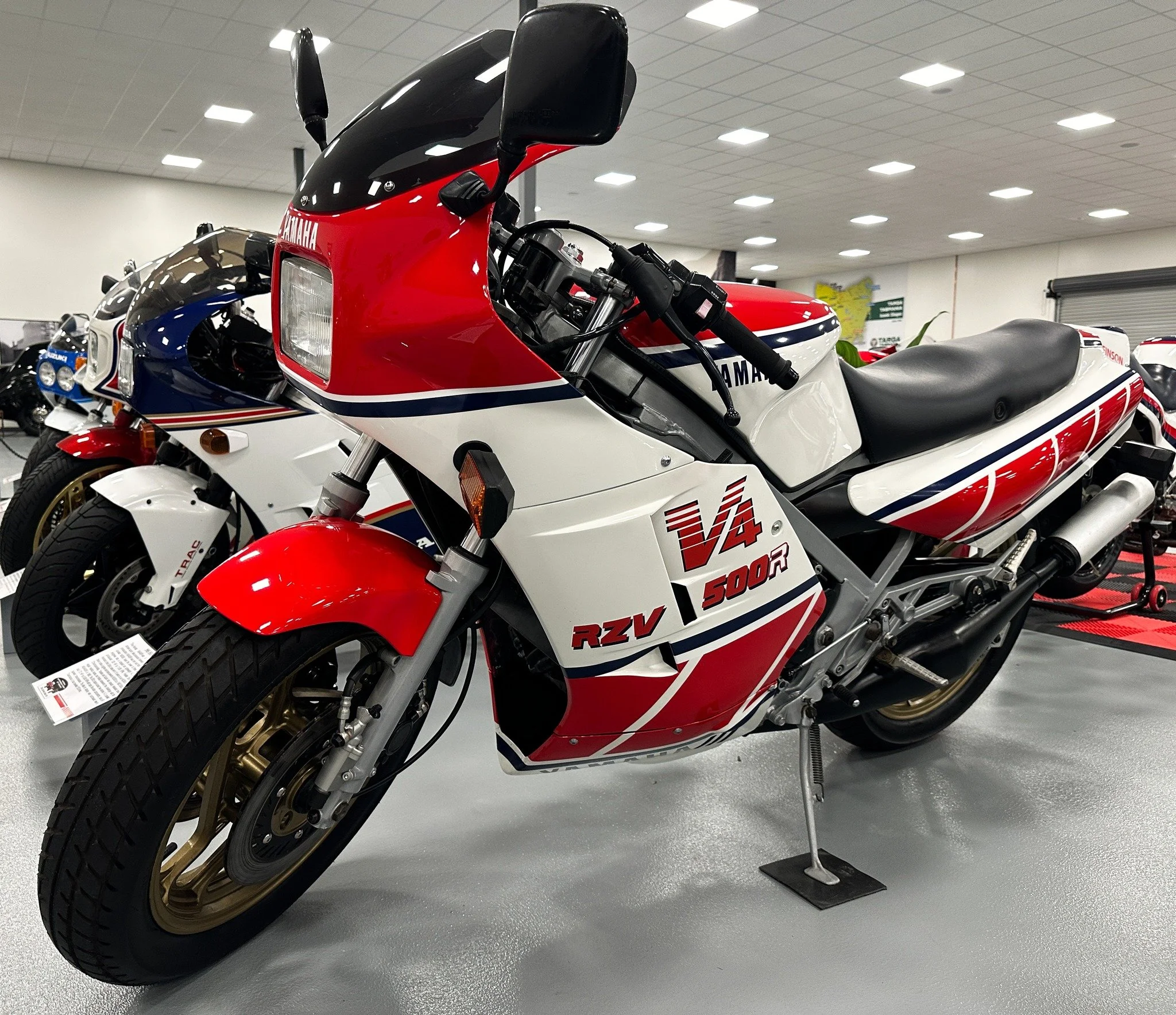 N.A.M.T.-1984 Yamaha RZ500 - Digital Guide