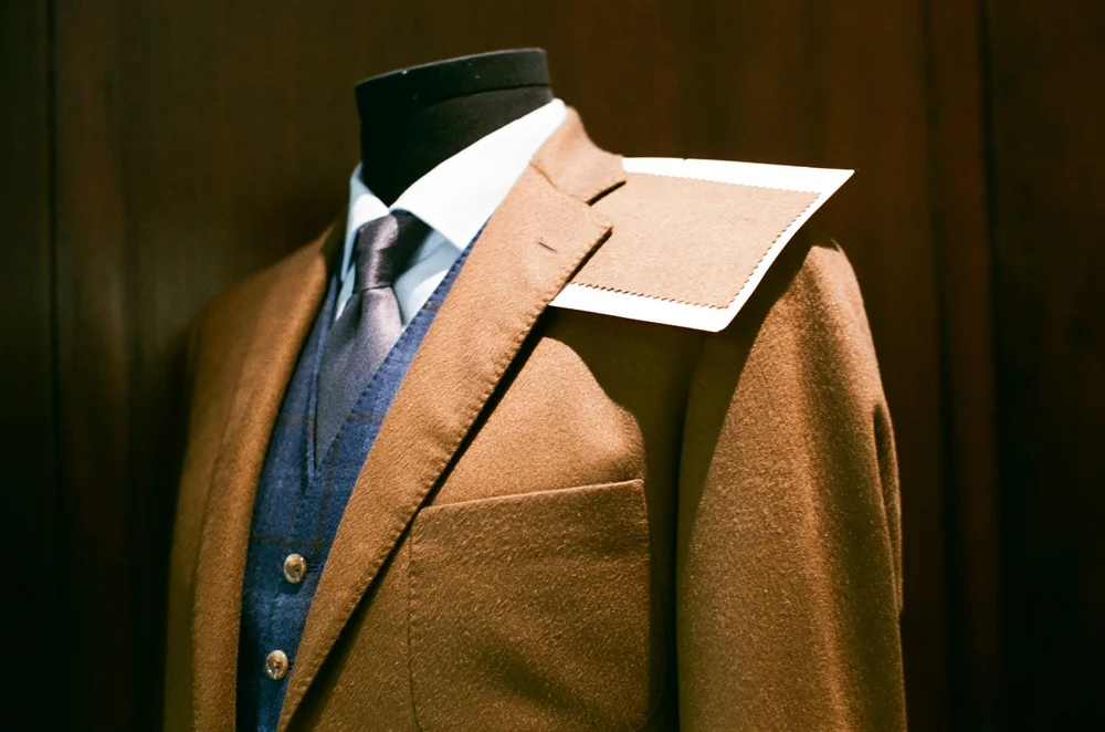 How to Choose the Perfect Wedding Suit: A Complete Guide — Roberto ...