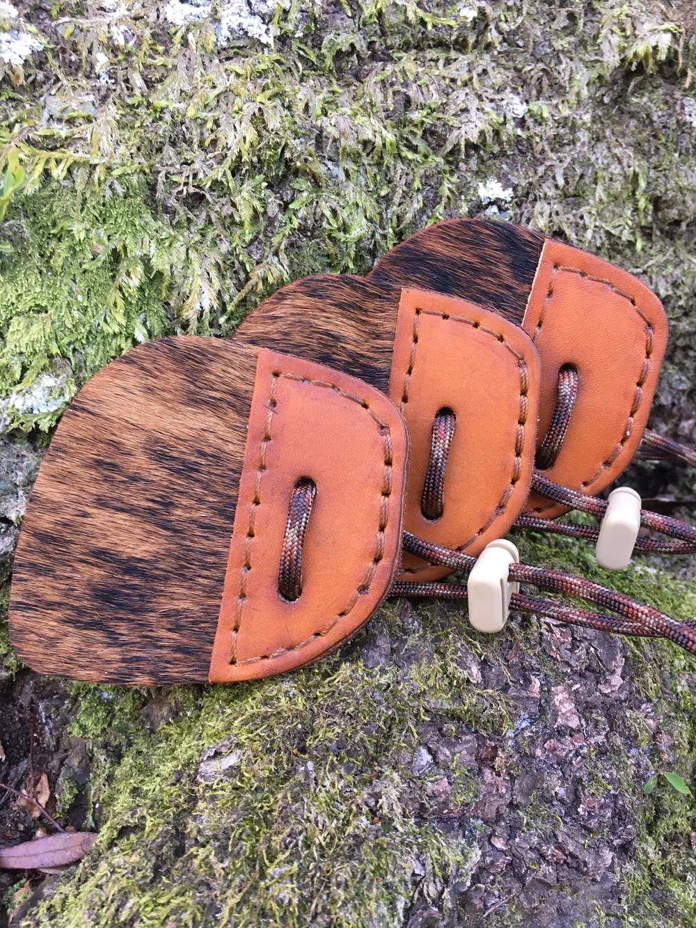 Tradition Archery Shooting Tab — Omnivore's Quivers