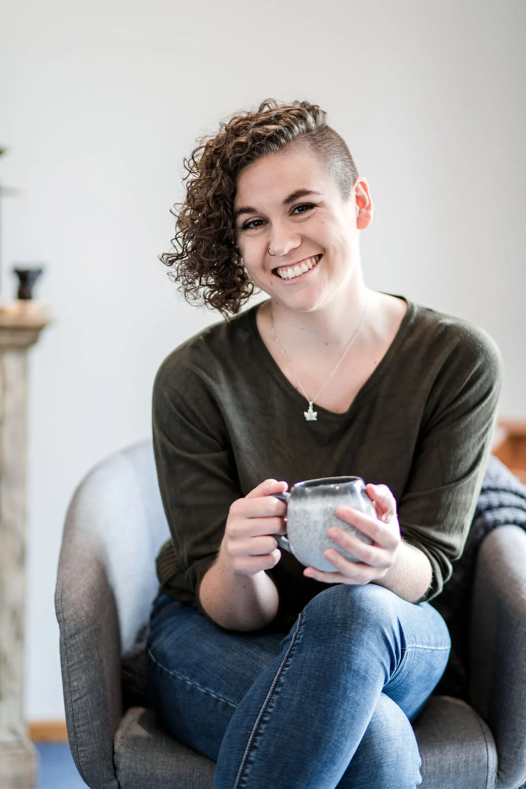 Jenna Chartrand Coloured Pencil Fine Artist