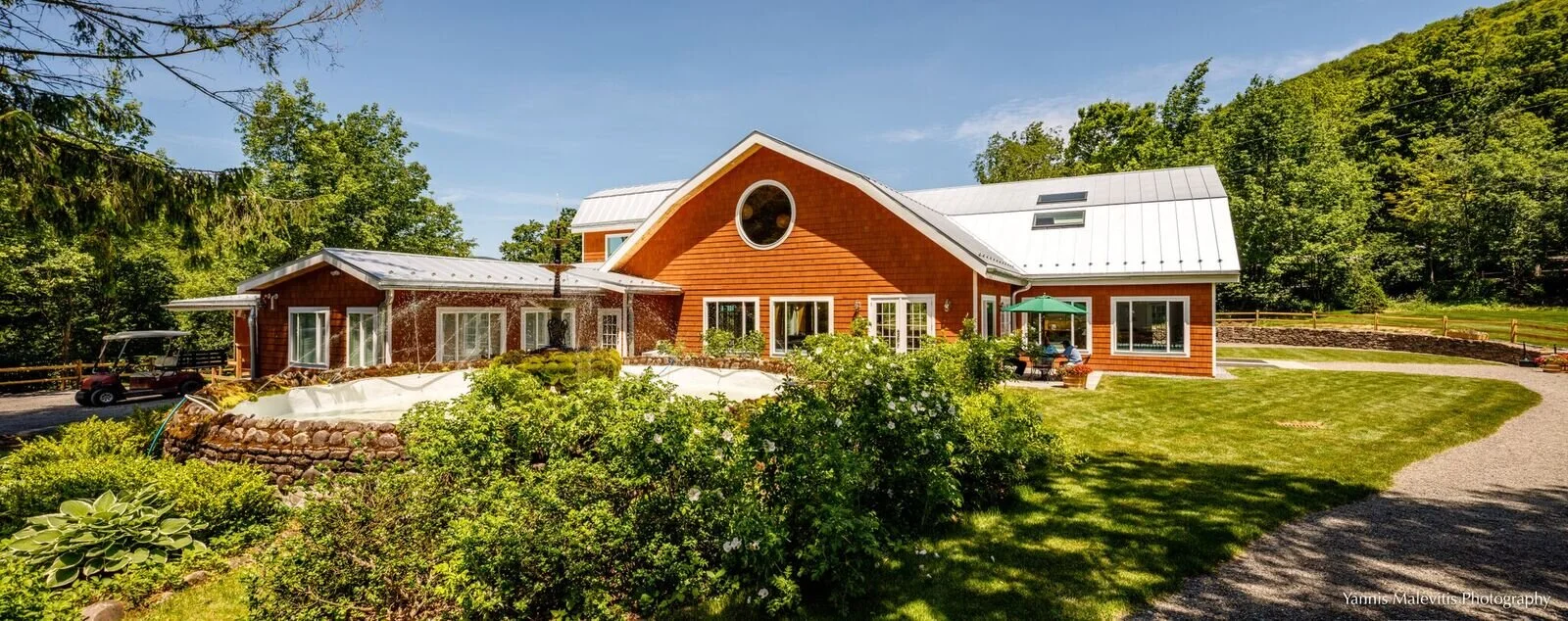 About — Full Moon Resort Weddings