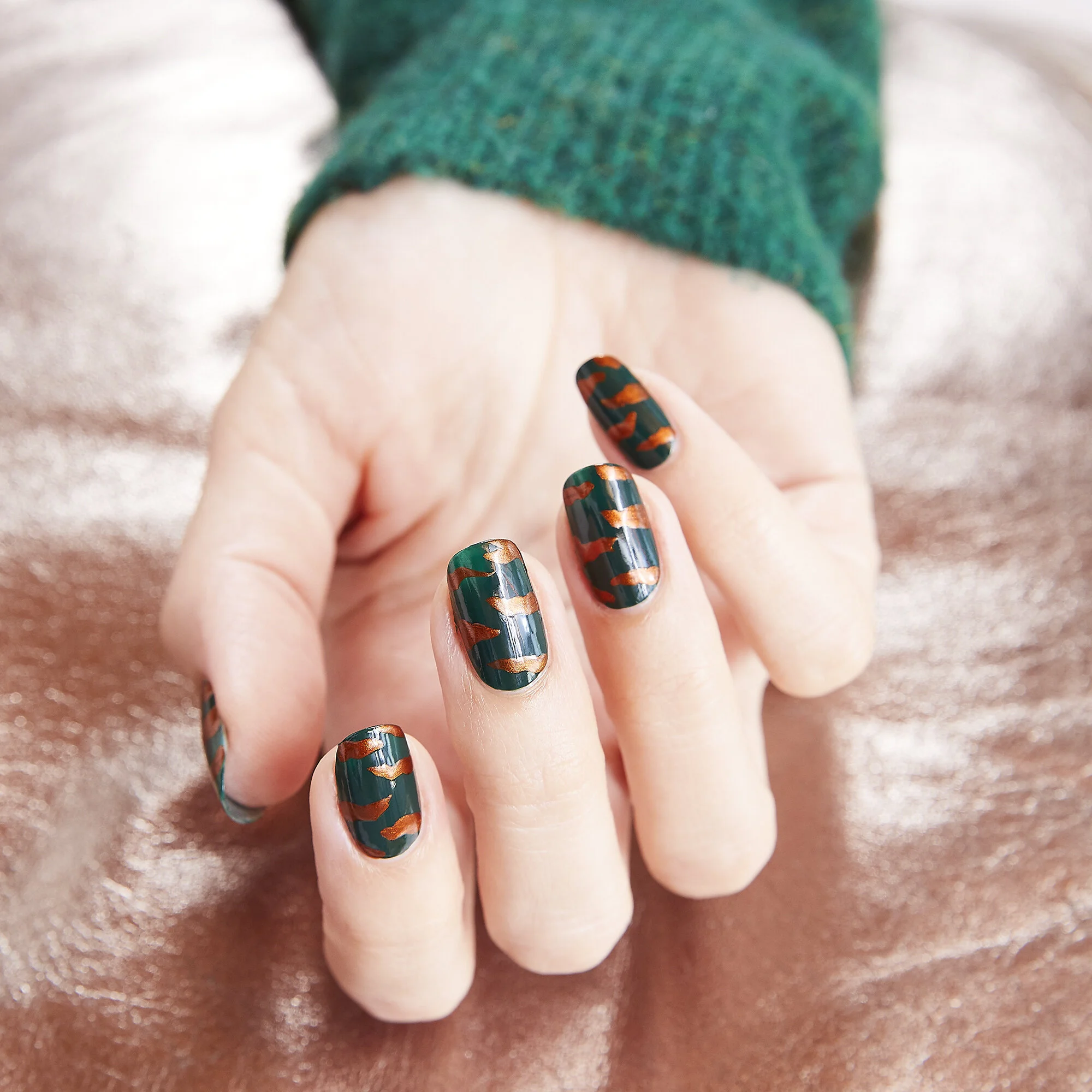 Nail Art — Saunders & James