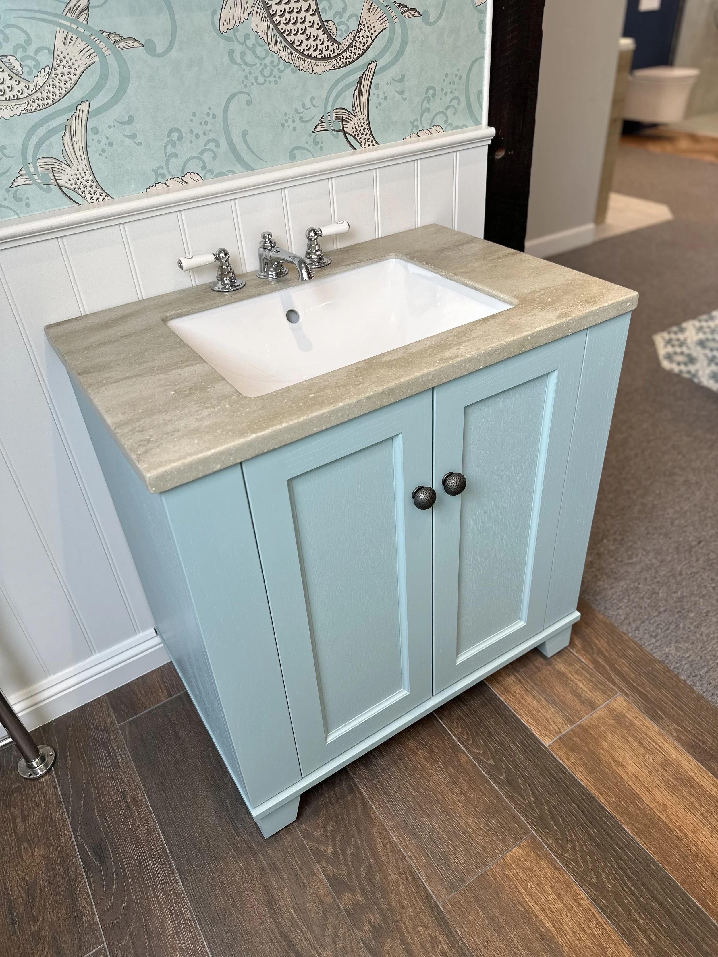 View our ex-display products available to buy at discounted prices ...