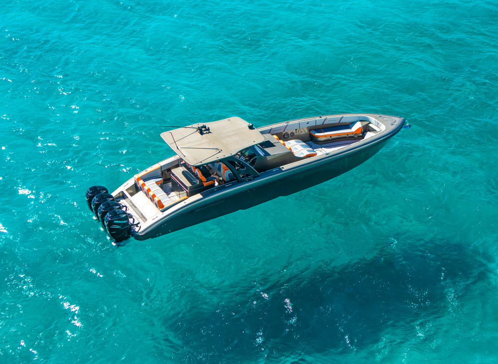 Midnight Express Boats 557