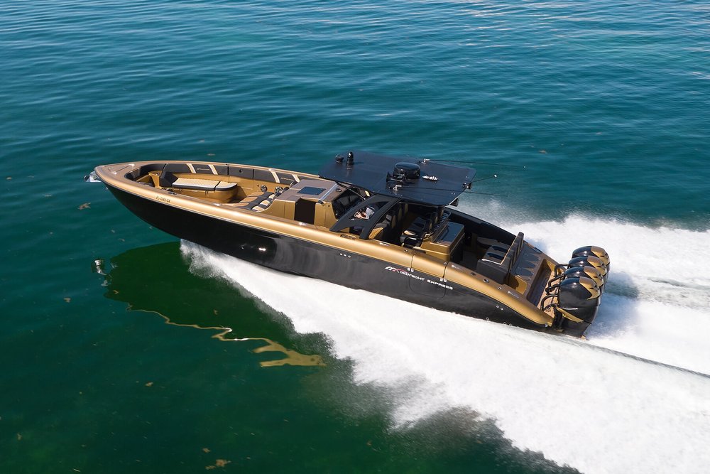 British Virgin Islands | Midnight Sun Day Charter Boat Rentals