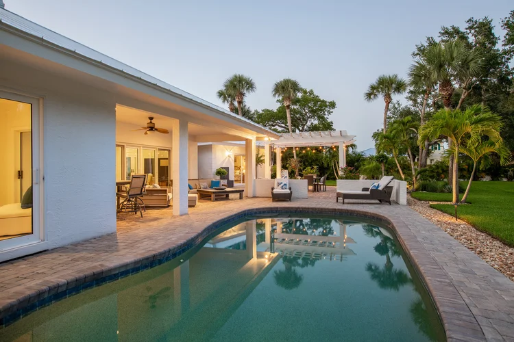 Sally Daley — The Daley Group at Douglas Elliman