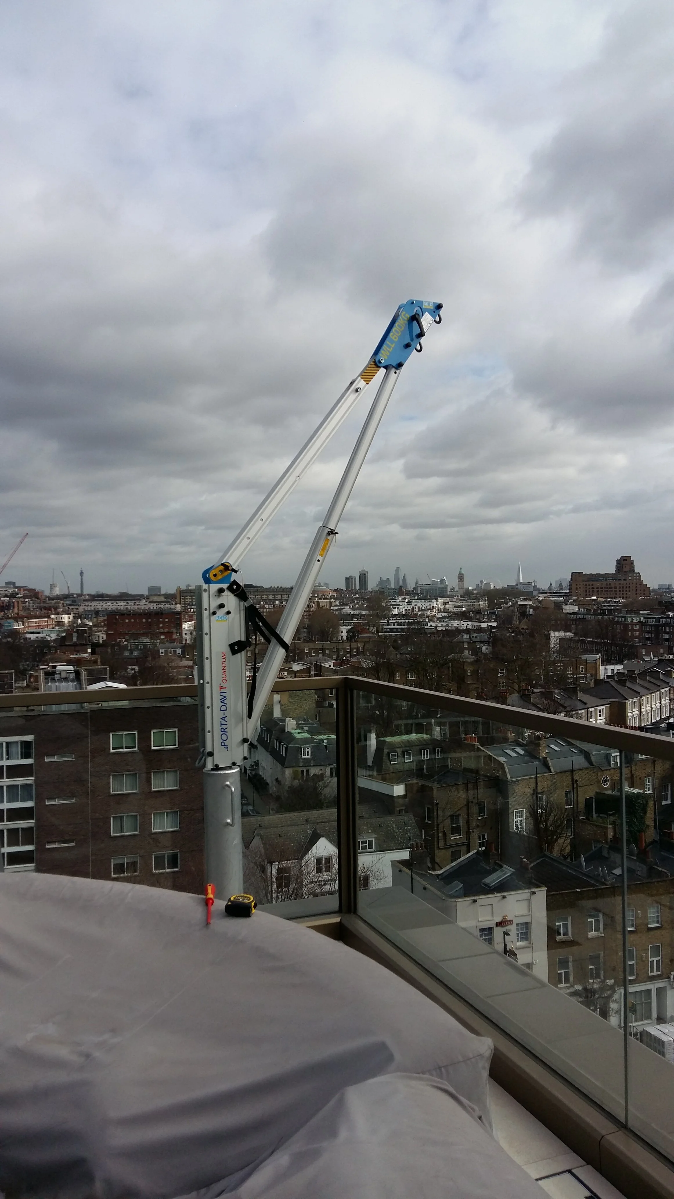 REID Lifting - PORTA DAVIT QUANTUM - aluminium davit for lifting goods ...