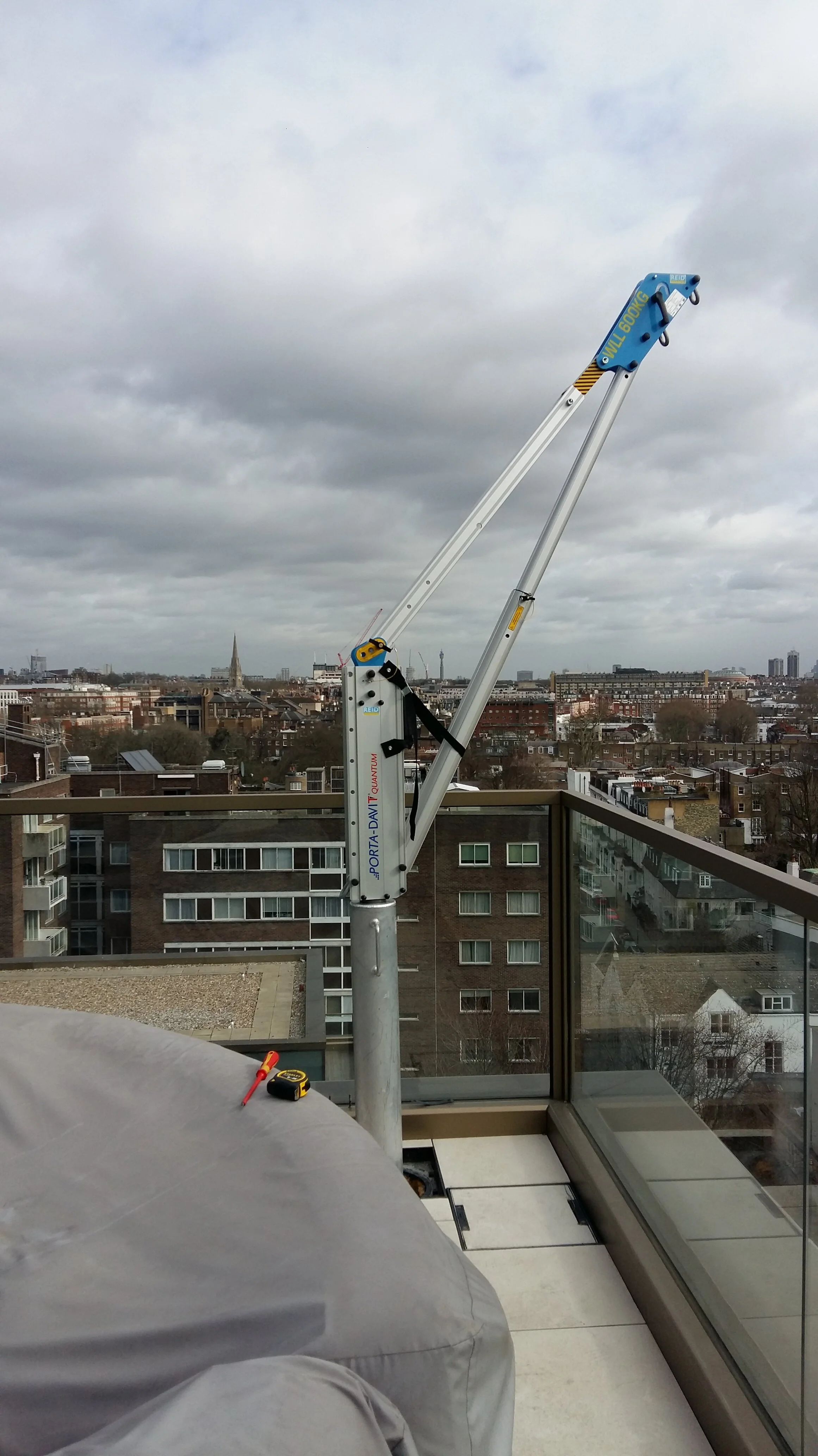 REID Lifting - PORTA DAVIT QUANTUM - aluminium davit for lifting goods ...