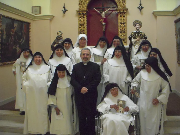 Dominican Nuns