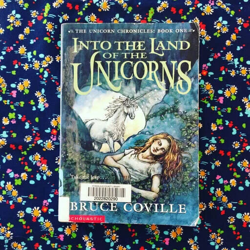 Into the land of unicorns by bruce coville - filmlasopa