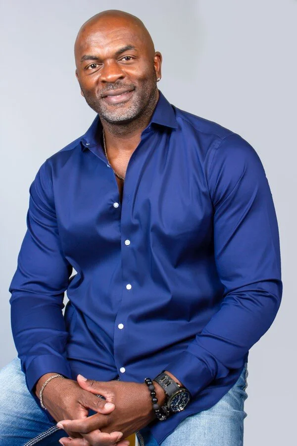 Coach Tony Moore's Biography — Coach Tony Moore