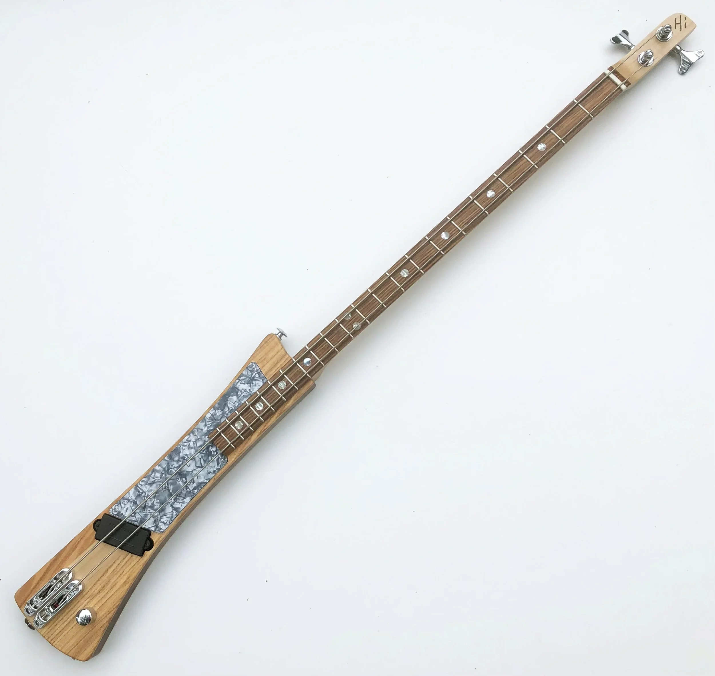2 String Solid Body Fretted Electric Bass Guitar