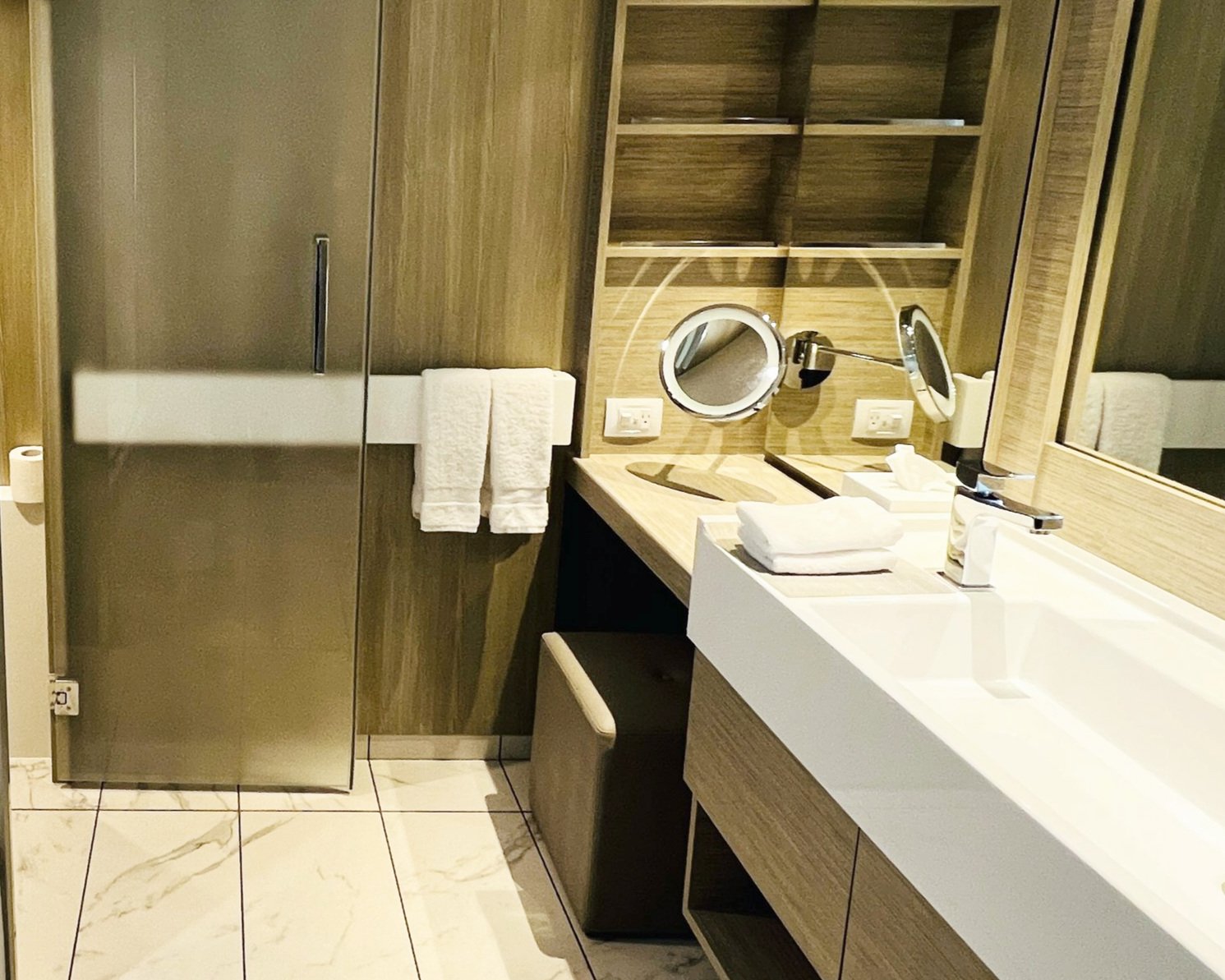 Exclusive Perks Of The Retreat Celebrity Cruises